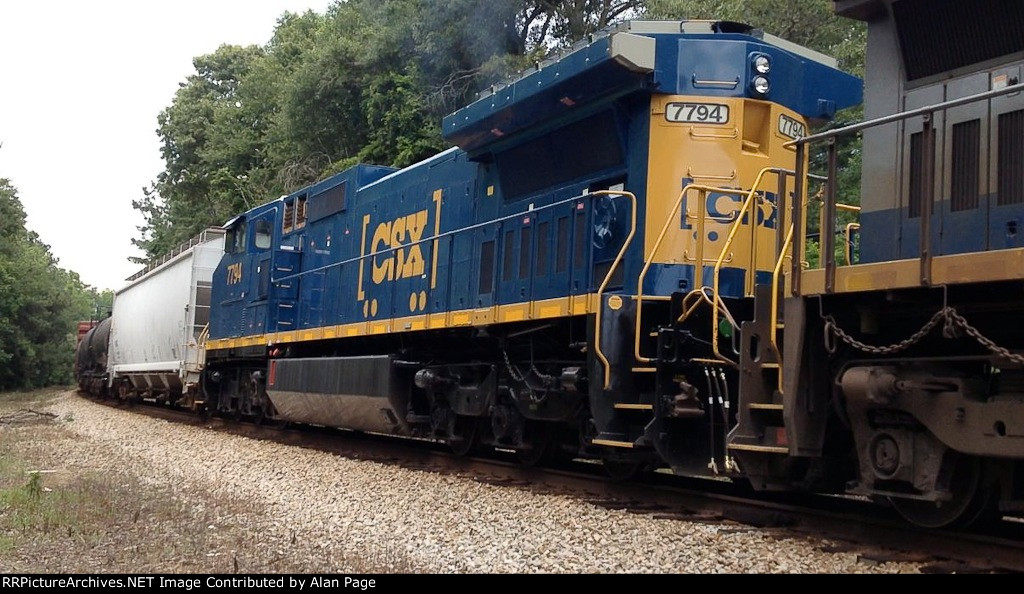 CSX C40-8W 7794